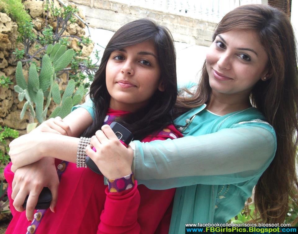 Facebook College Girls - Chicks Profile Photo Collection Pack - 11 ...