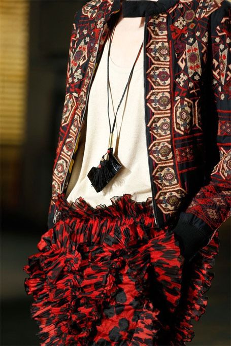 S in Fashion Avenue: TREND ALERT: FOLK FASHION FOR WINTER