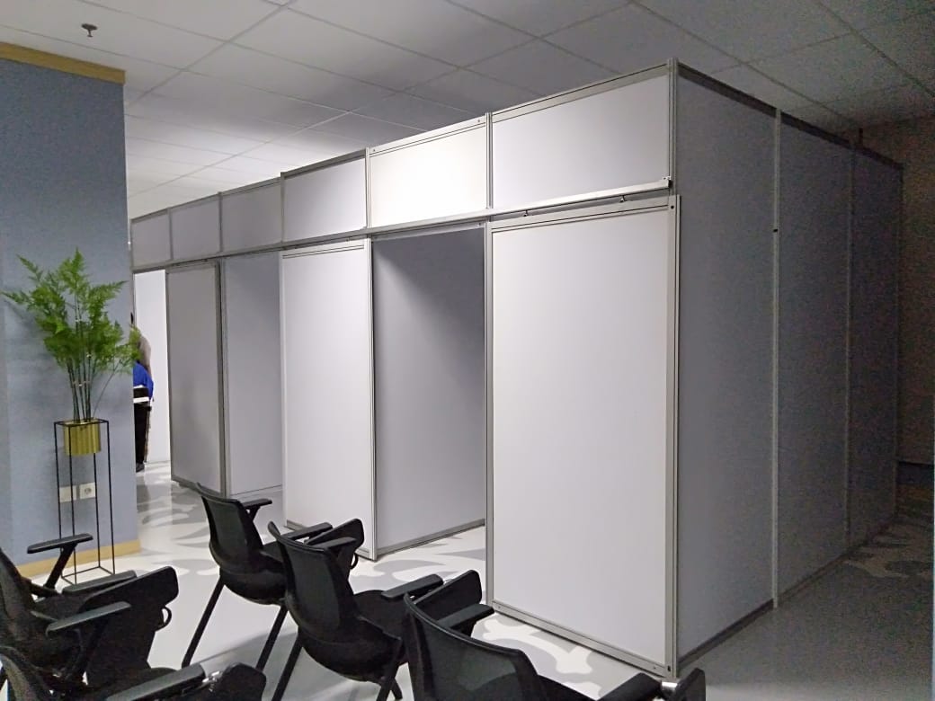 Partisi Fitting Room R8 - Partisi R8 Termurah ~ PARTISI PAMERAN JKT