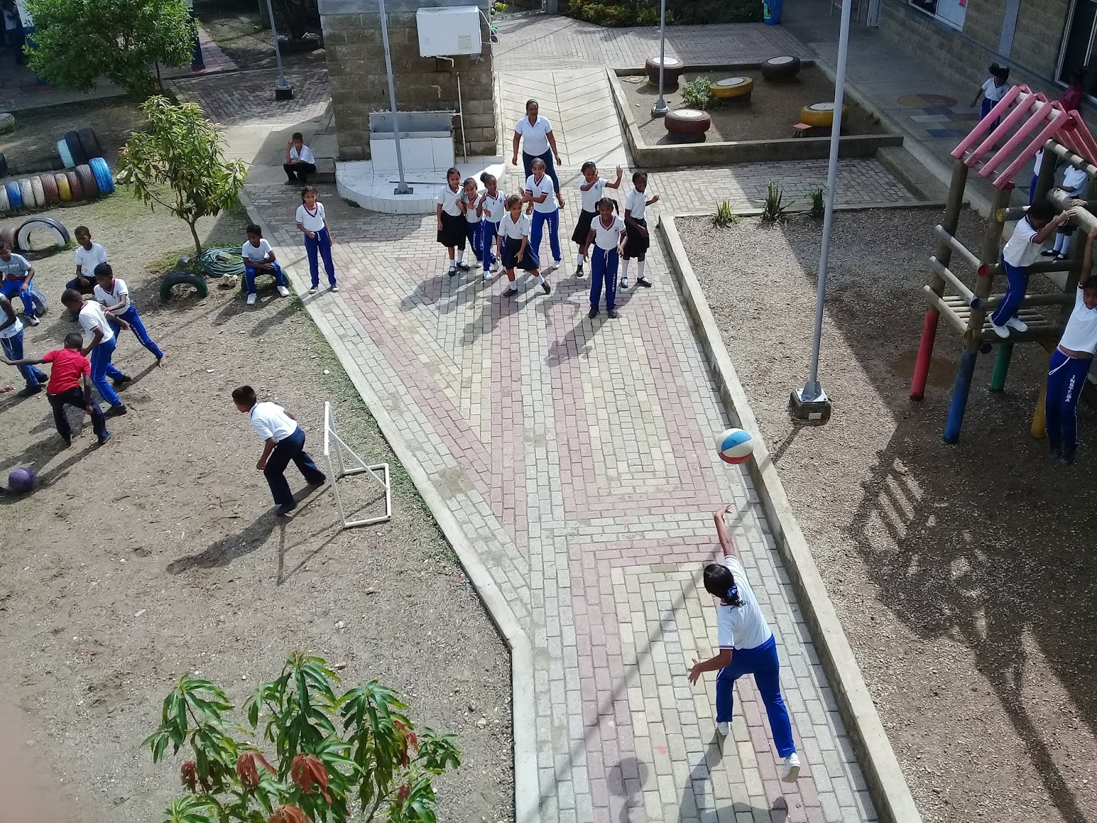 Bayunca con Amor: INSTITUCIONES EDUCATIVAS