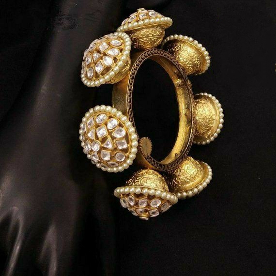 Single bangle jewellery