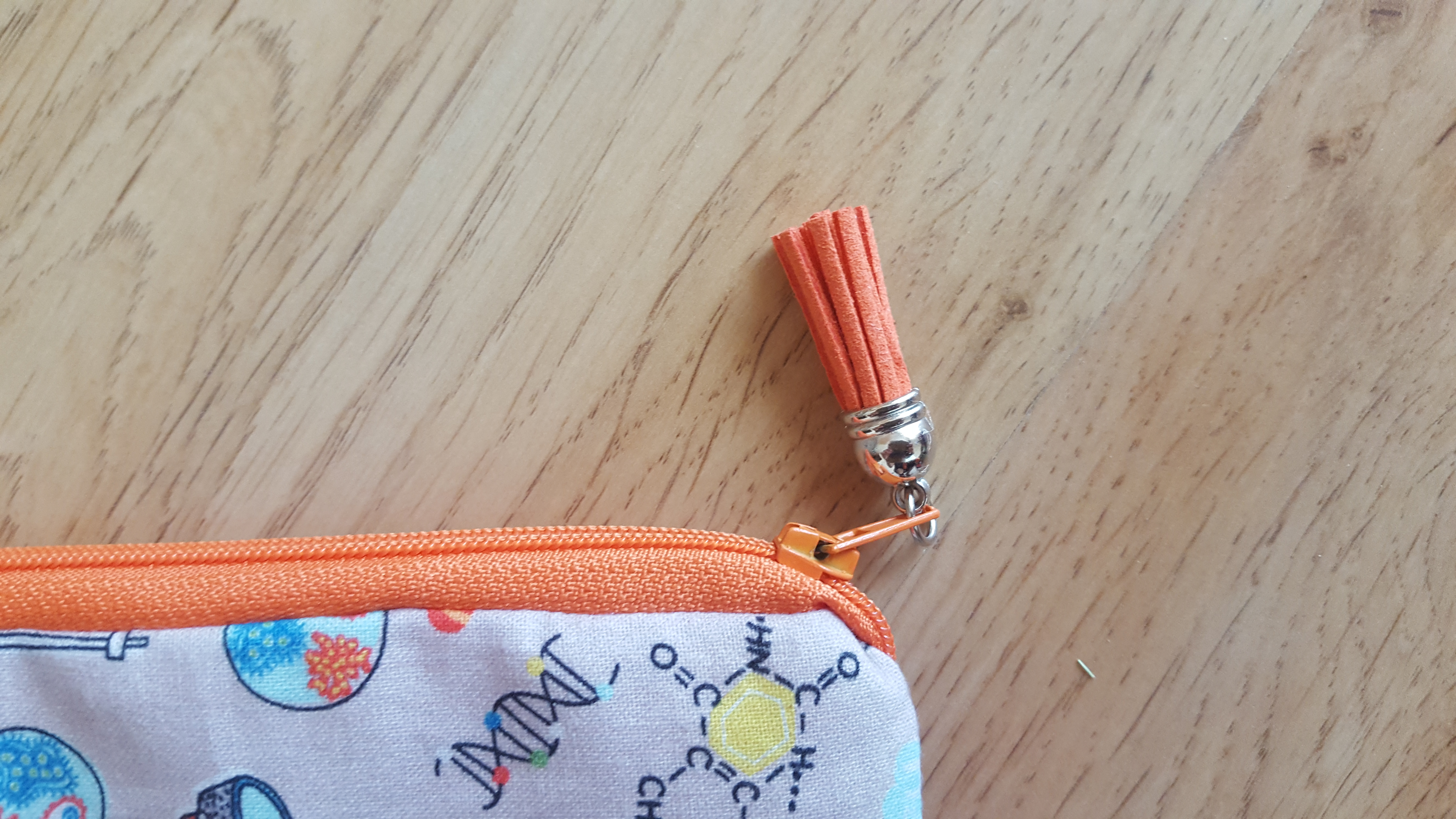 I made it Monday: science themed zipper purse |Keeping it Real