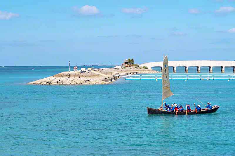 Ryukyu Life: 12 Images of Okinawa's Sailing Sabani Boats