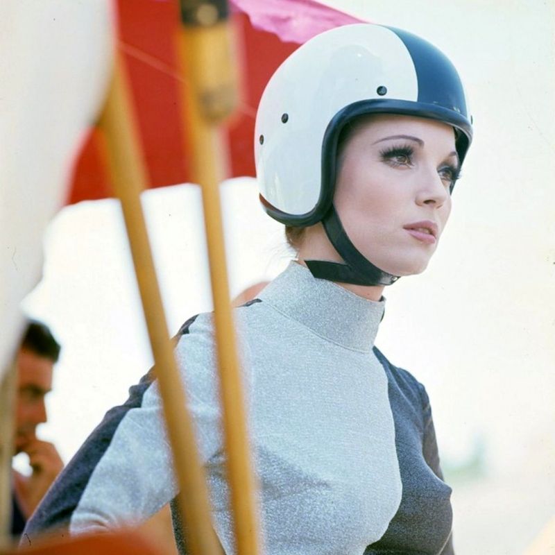 Italian Classic Beauty: 50 Glamorous Photos of Elsa Martinelli in the ...