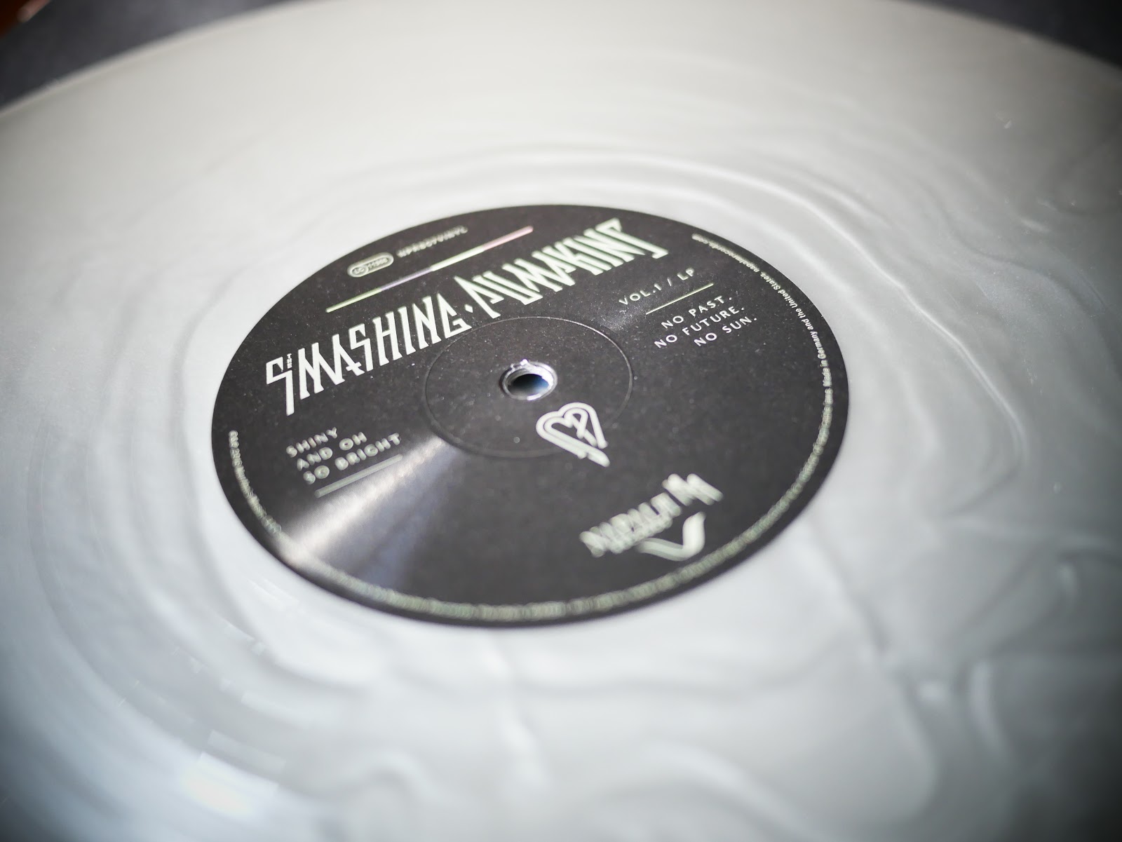 Smashing Pumpkins - Shiny And Oh So Bright Vol.1 No Past. No Future. No ...