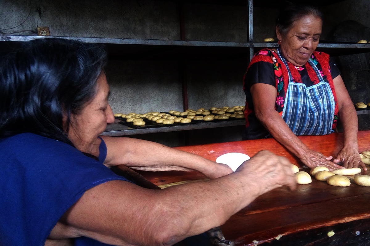 Istmoinformativo: 50 años de tradición panadera
