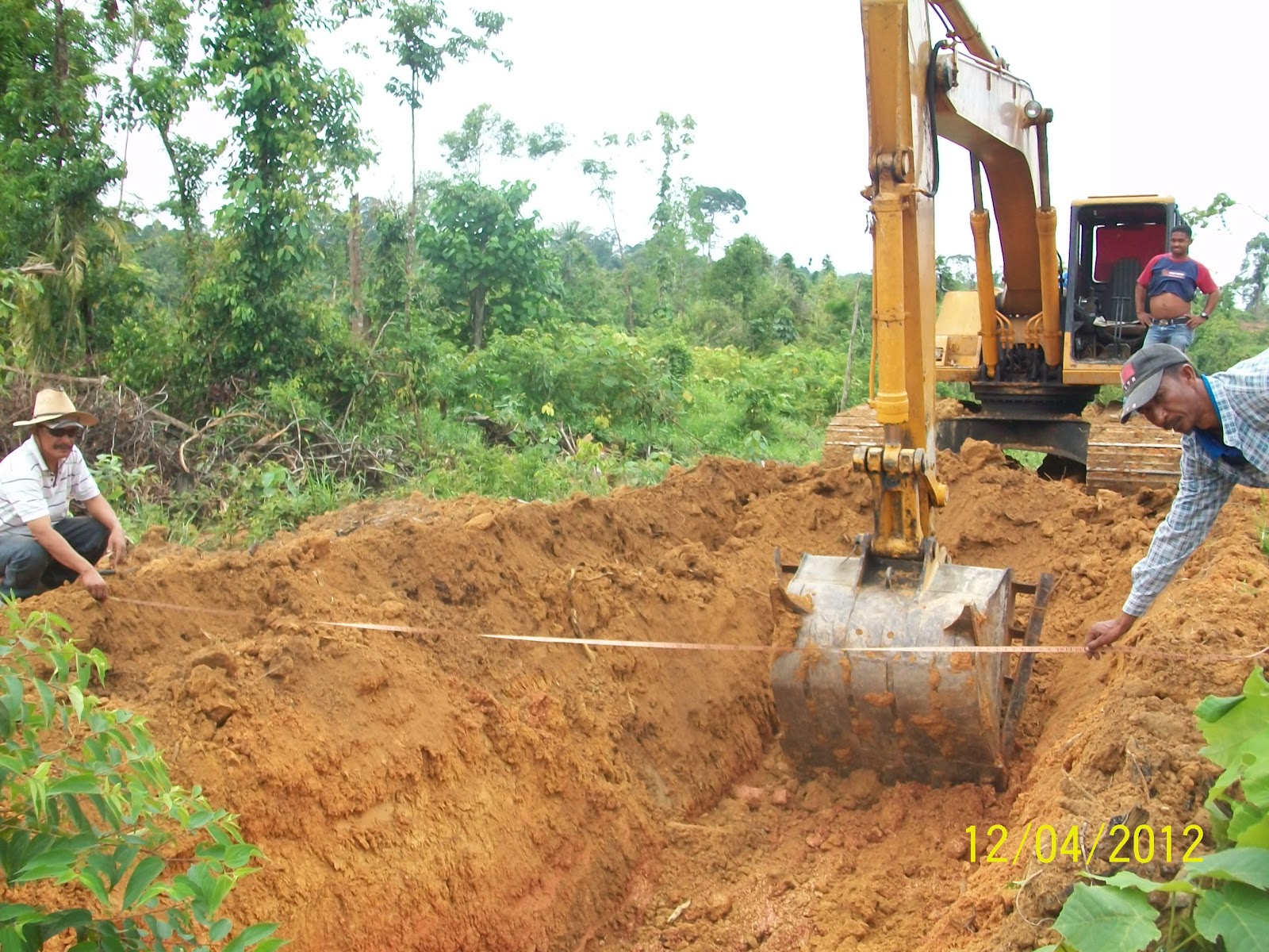 FB RTK MUKIM SEMANTAN: 05 - MEMBINA PARIT GAJAH