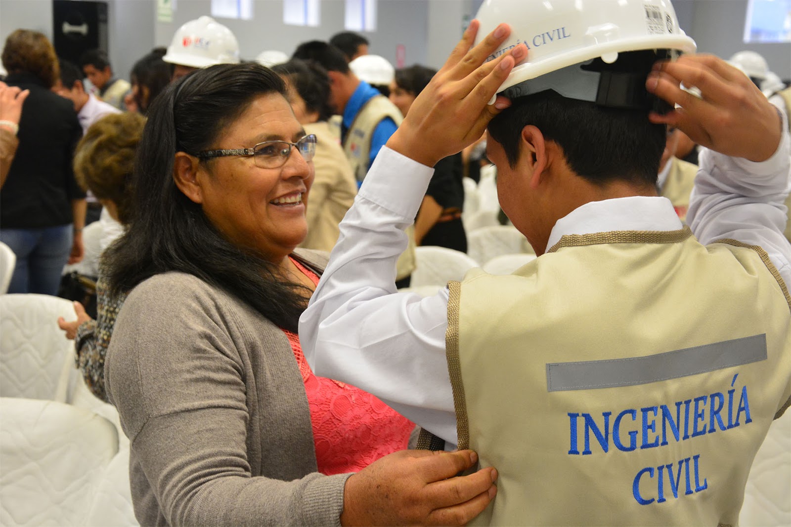 Facultad de Ingeniería de la UCV brinda bienvenida a los futuros ingenieros