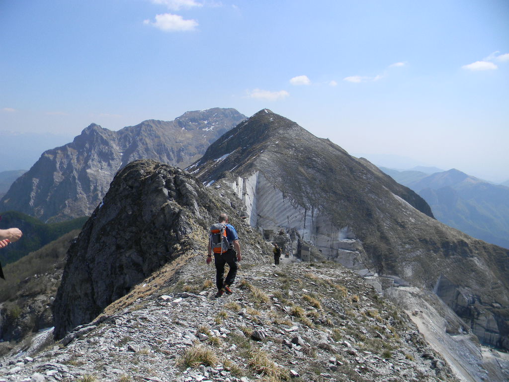 Quelli che...la montagna: Monte Corchia dal canale del Pirosetto