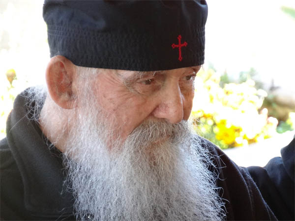 Μακαριστος Γεροντας Εφραιμ της Αριζονας: Απο τα καλυβακια στην ...