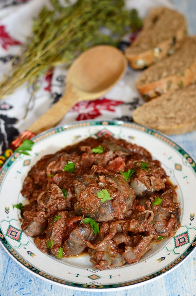 Ficatei de pui in sos de ceapa - CAIETUL CU RETETE