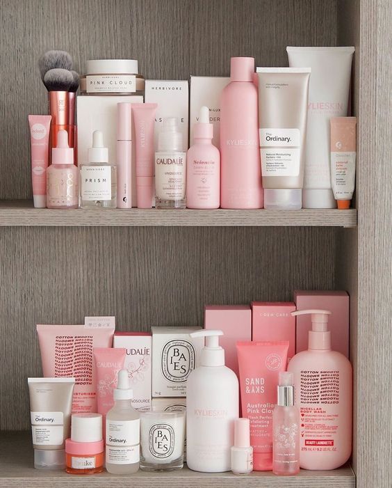 Formula Botanica Vs School of Natural Skincare