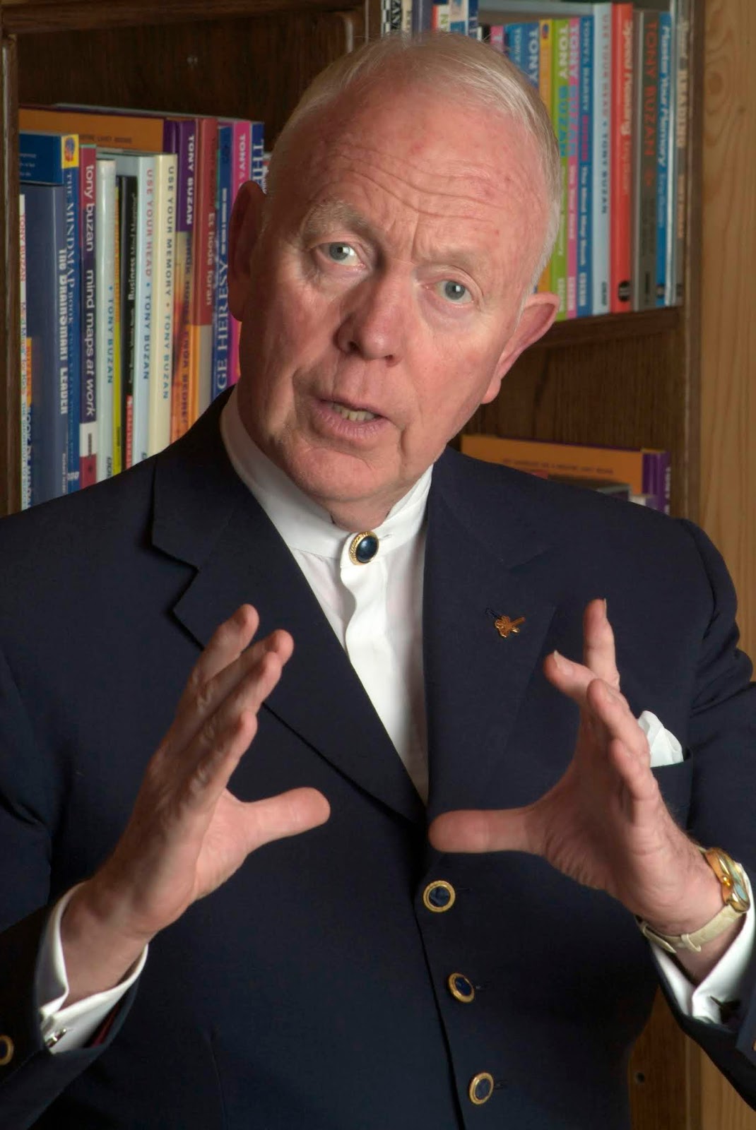 Biblioteka I LO Tychy: Tony Buzan (1942 - 2019)
