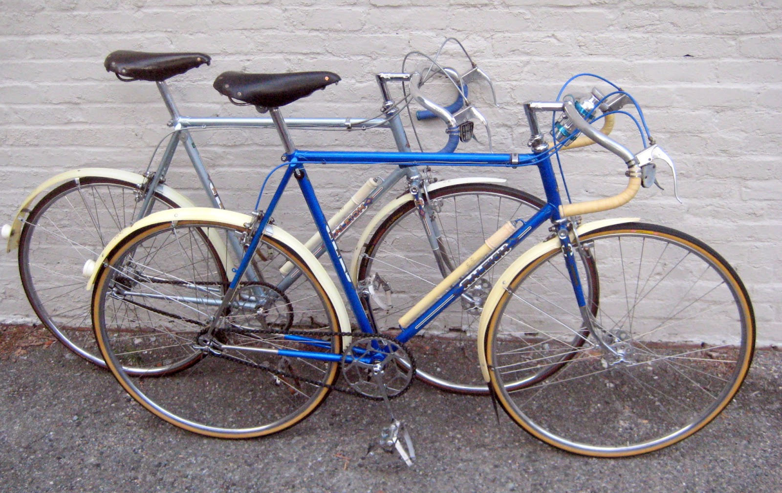 ON THE DROPS: Raleigh Record Ace (RRA) 1947-1954