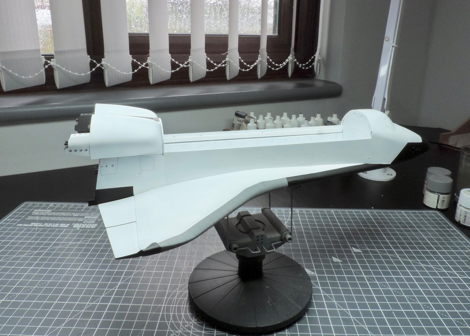 Pete's Model World : More Shuttle Painting & On Track Model Show