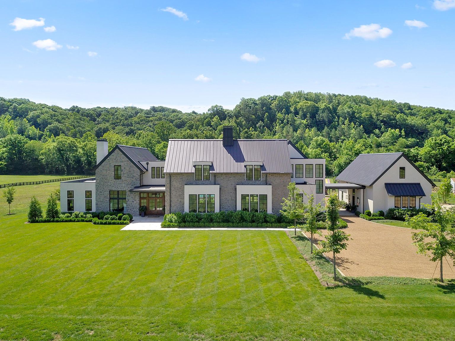 9,000 Square Foot Stucco and Stone Modern Farmhouse In Franklin, TN ...