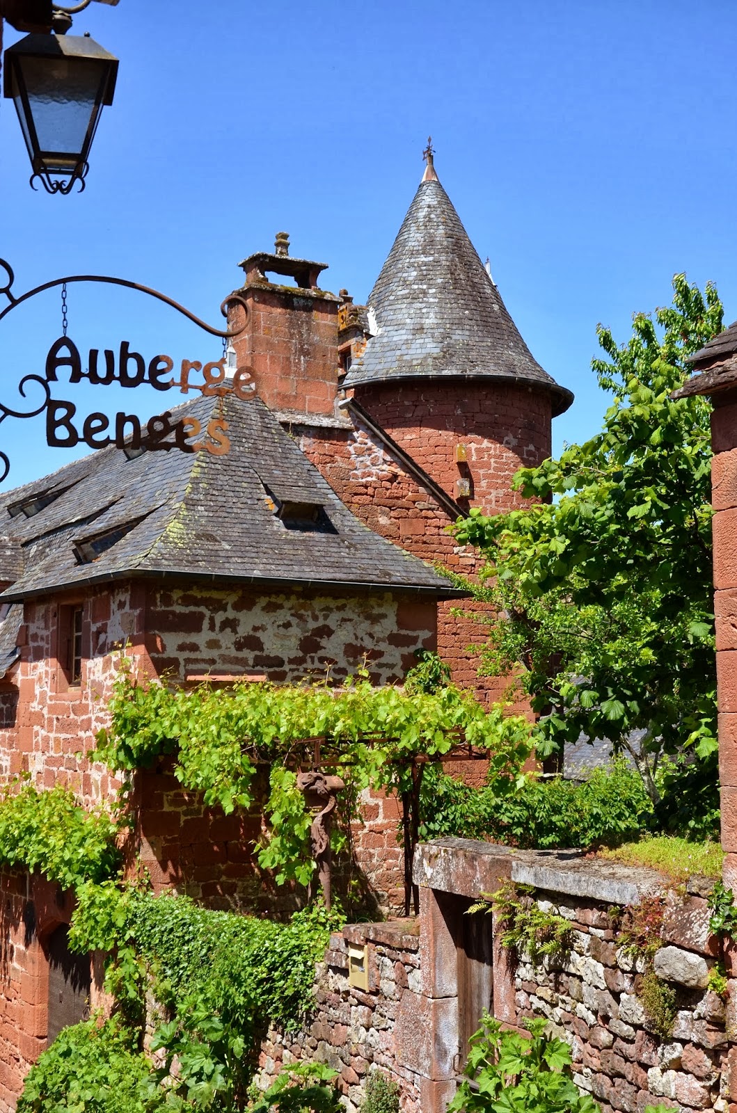 paradis express: Collonges-la-Rouge