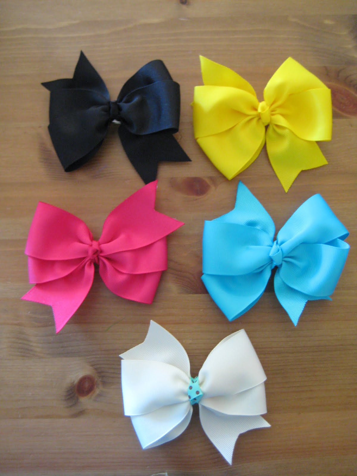 Lily Luv Creations: Basic Pinwheel Bows