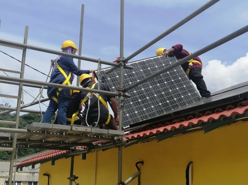 Pemasangan Sistem Solar Tersambung Grid ~ Akademi Binaan Malaysia (Utara)