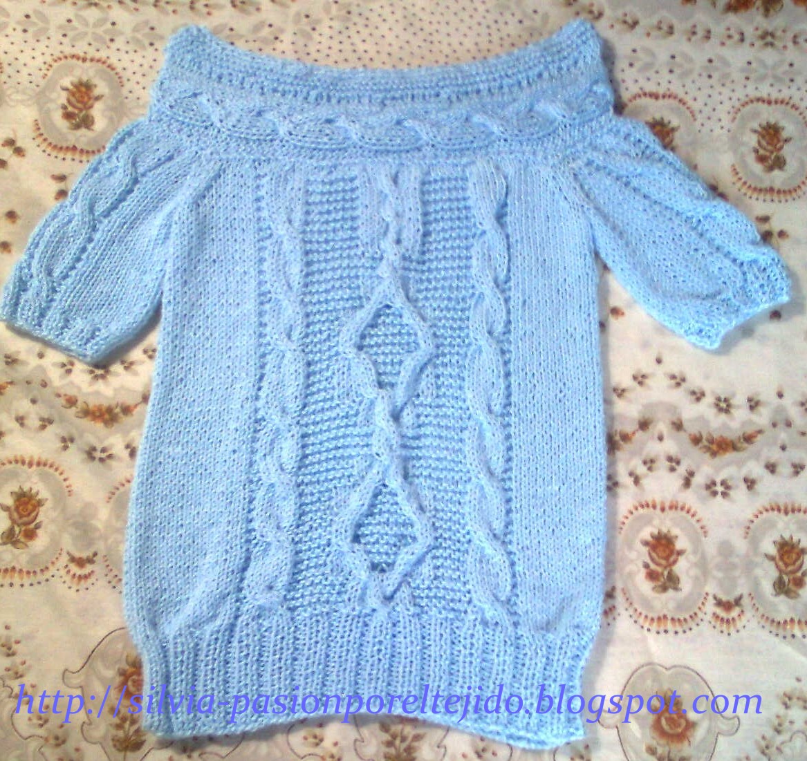 Sweater con trenza en el canesú