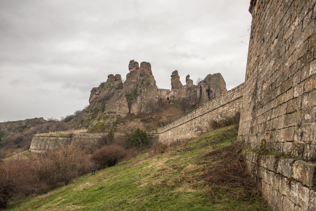 Belogradchik Fortress and Rocks, Bulgaria (with Map & Photos)