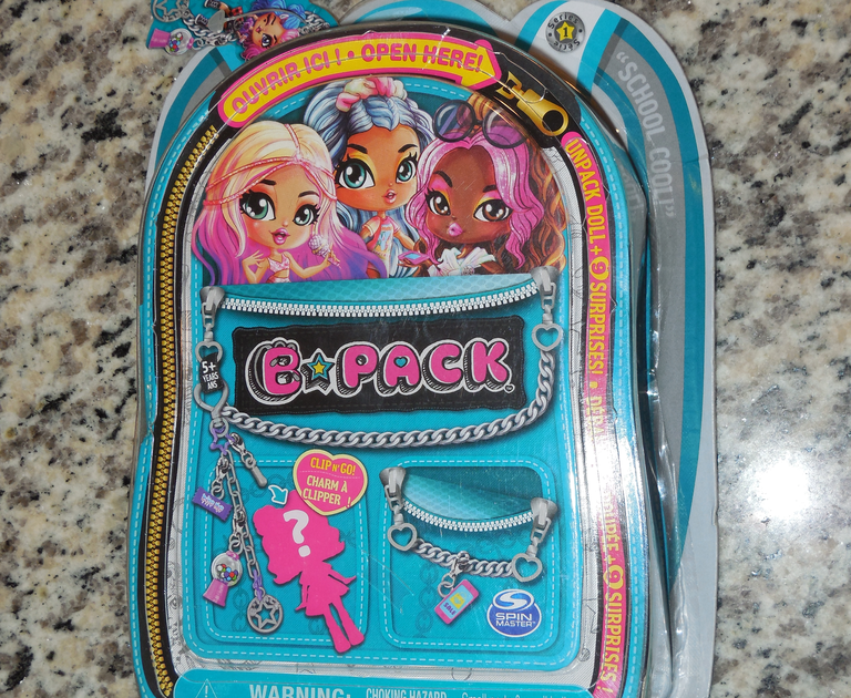 Veni Vidi Dolli: REVIEW: Spin Master's B*Pack