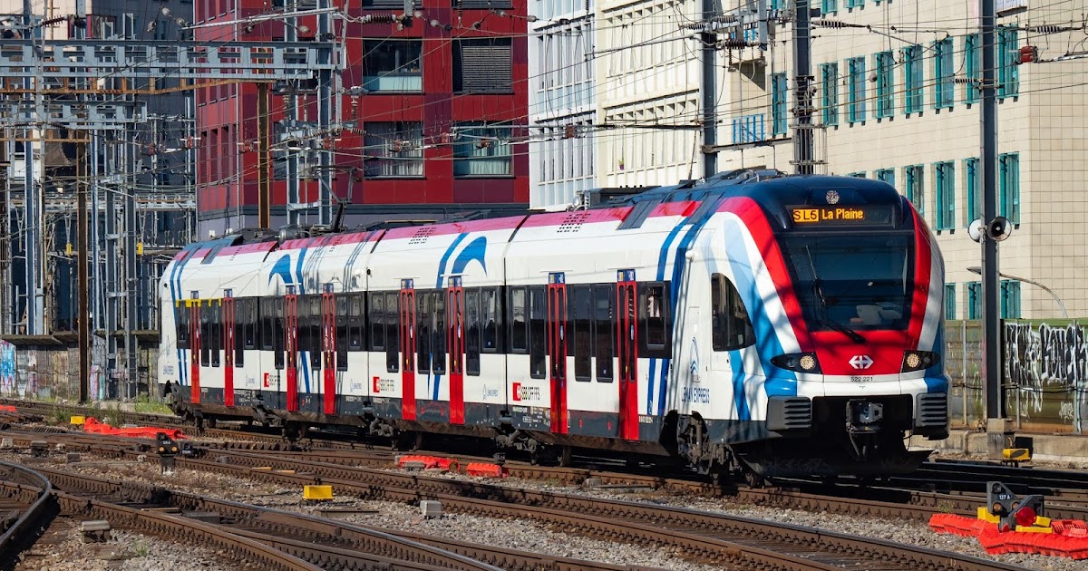ÖFFENTLICHER VERKEHR: LEX CFF Stadler Flirt RABe 522 221 > Genève Cornavin