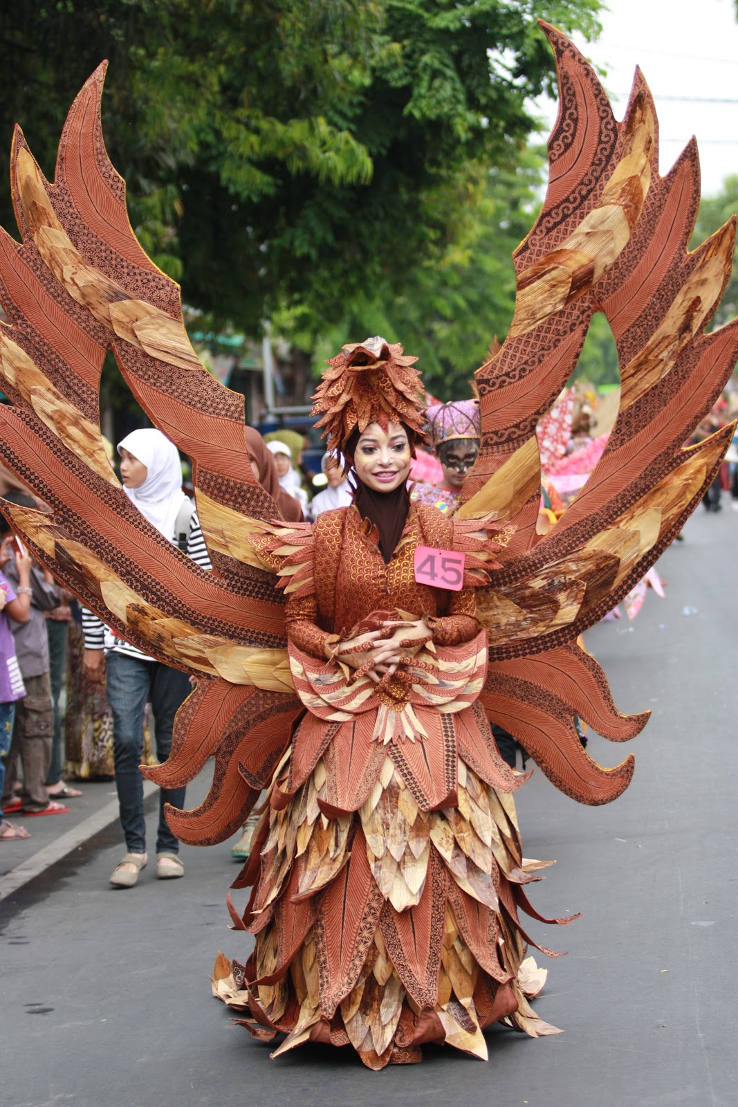 PARIWISATA DAN KEBUDAYAAN KOTA PEKALONGAN: FESTIVAL KOSTUM KARNAFAL ...