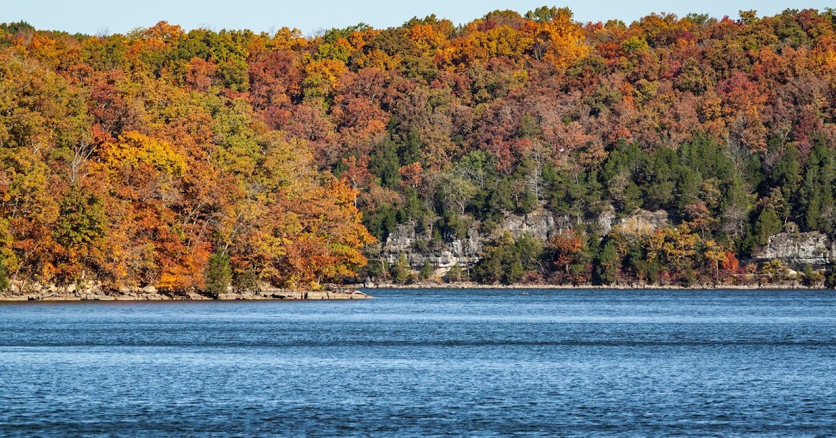Enjoying the Lake of the Ozarks’ Fall Foliage