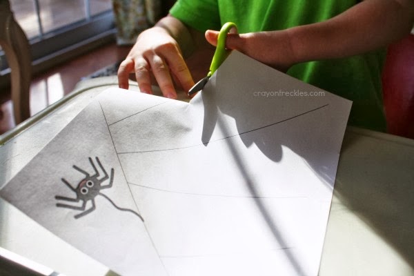 Save the Spider {preschool cutting practice} - Do Play Learn