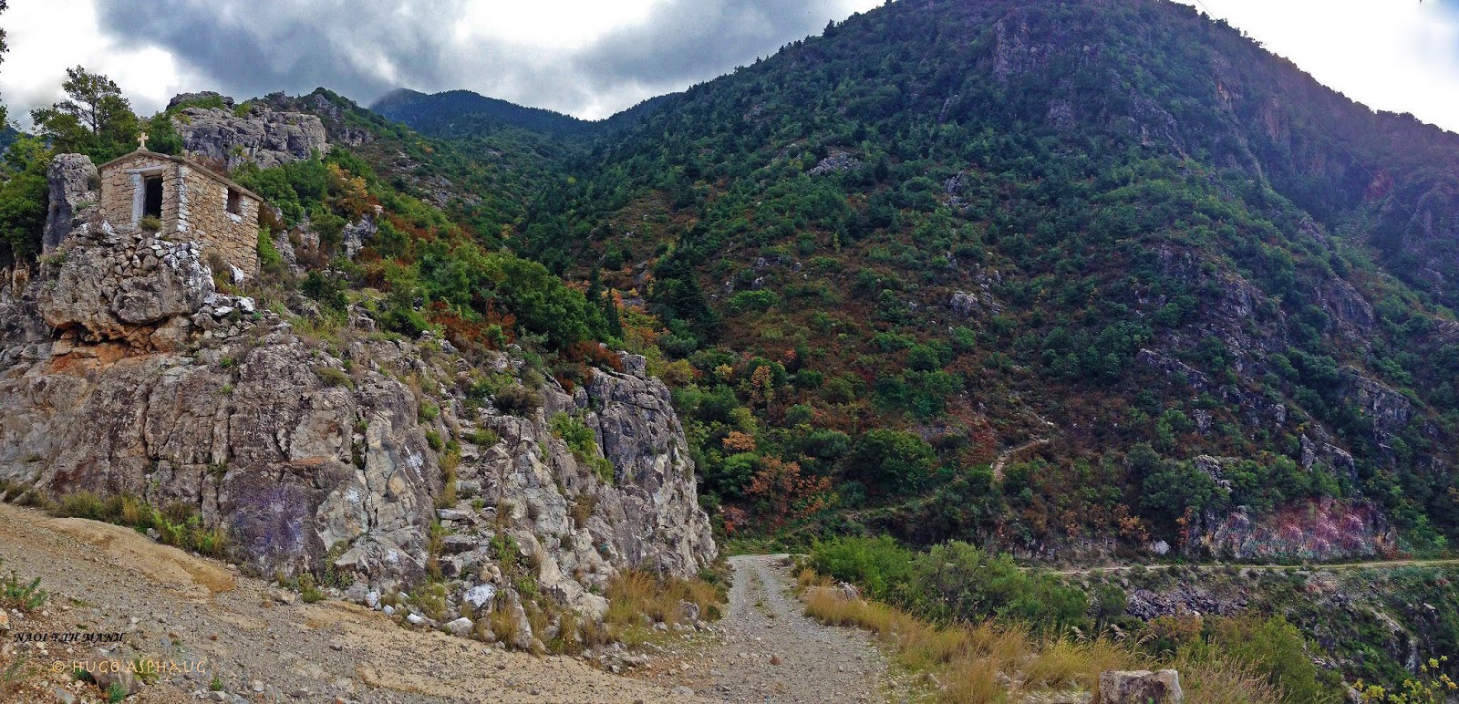ΝΑΟΙ ΣΤΗ ΜΑΝΗ: ΕΞΩΧΩΡΙ (ΔΙΑΦΟΡΕΣ)