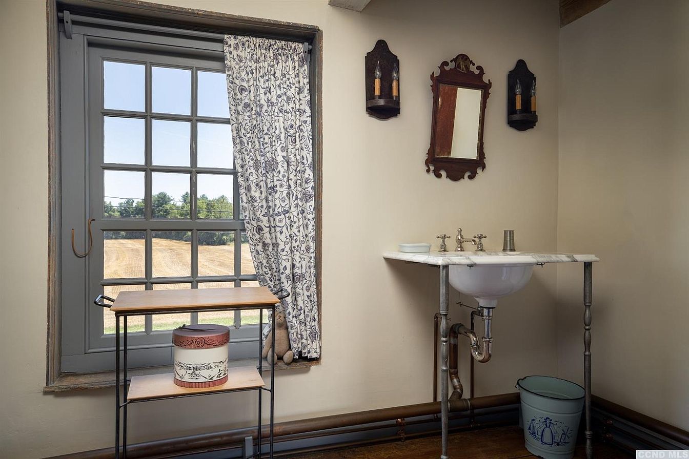 Sweet House Dreams: Conyn-Van Rensselaer House, 1766 Brick Dutch ...