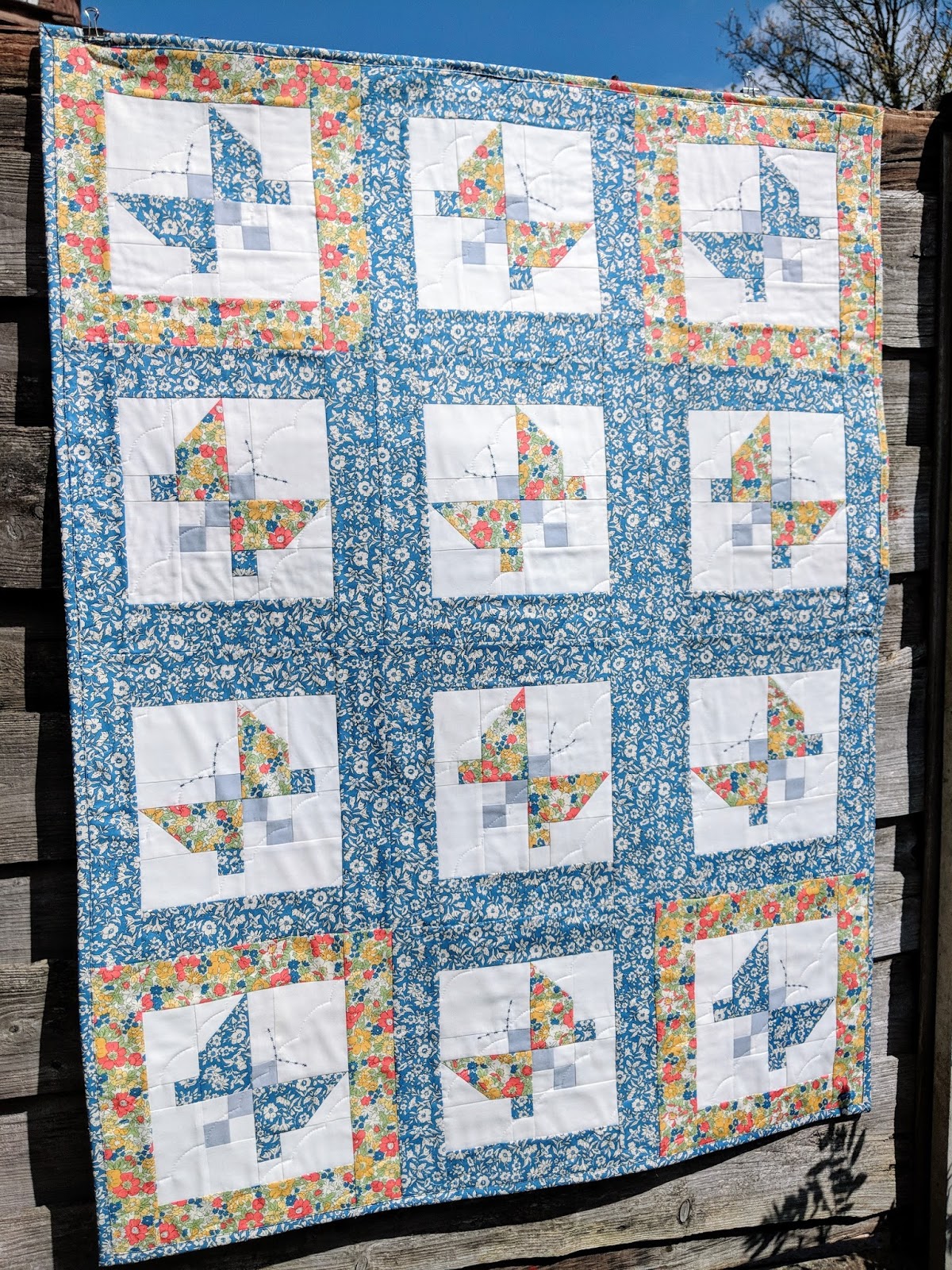 🦋 Liberty butterfly quilt / CHARM ABOUT YOU
