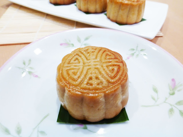 Pumpkin Pie Mooncakes Recipe
