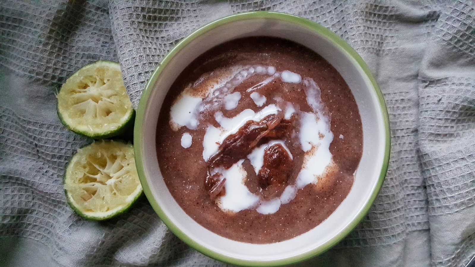 UJI YA UKWAJU NA NDIMU (TAMARIND & LEMON PORRIDGE) / Nairobi Kitchen