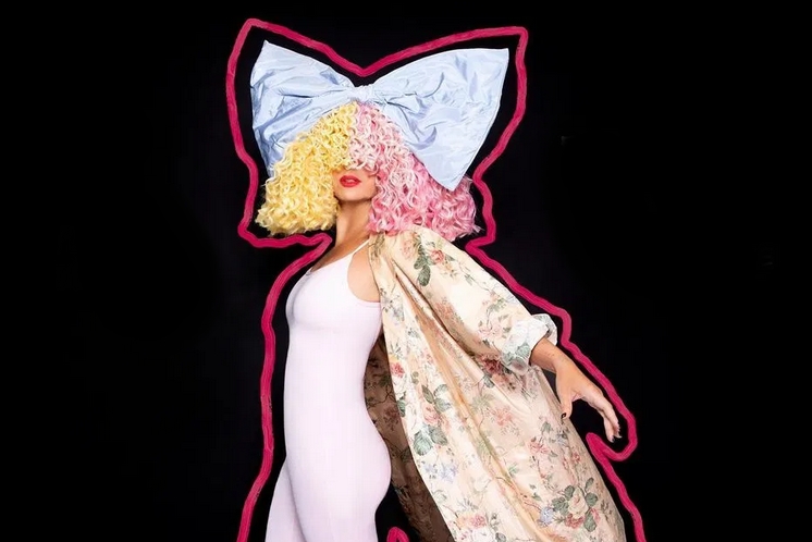 Sia lança “Floating Through Space”, parceria com David Guetta - Keeping ...