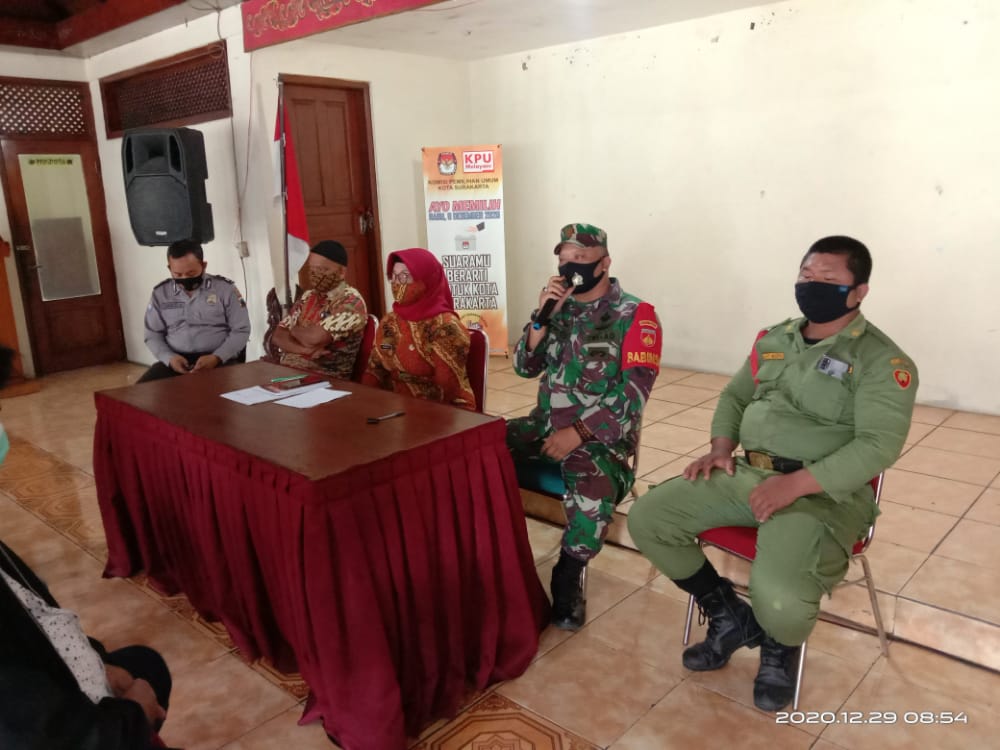 Kodim 0735 /Surakarta: Babinsa Kel .Banjarsari Hadiri rapat koordinasi ...