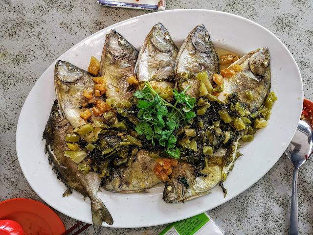 Why do Teochew Eat Rabbit Fish During Chinese New Year? 白肚鱼 🐟 拜年鱼 🐟 發財魚 ...