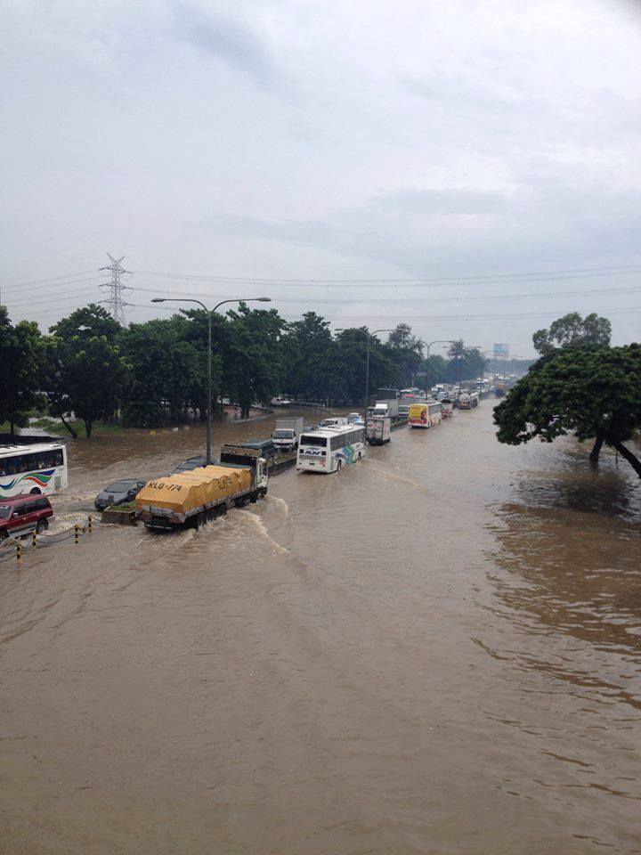 Sojourn, Education, Life: Photos: August 2013 floods, different areas ...