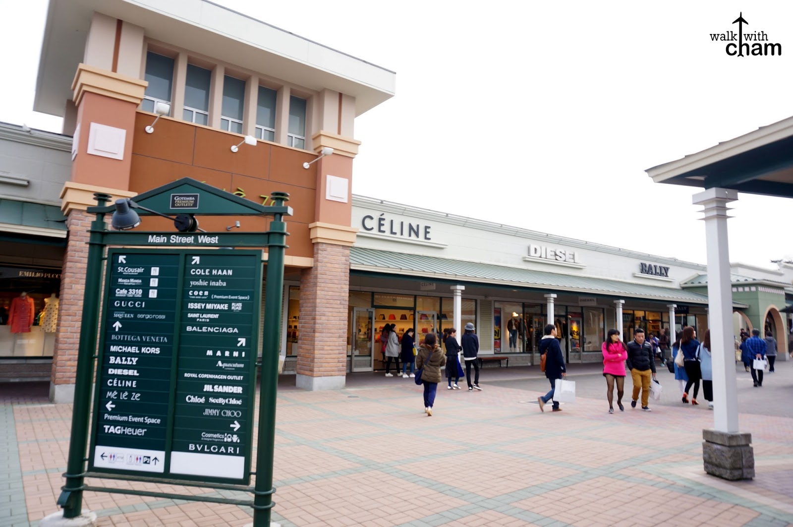 Walk with Cham: Mt Fuji in Lake Yamanaka & Gotemba Premium Outlet Store