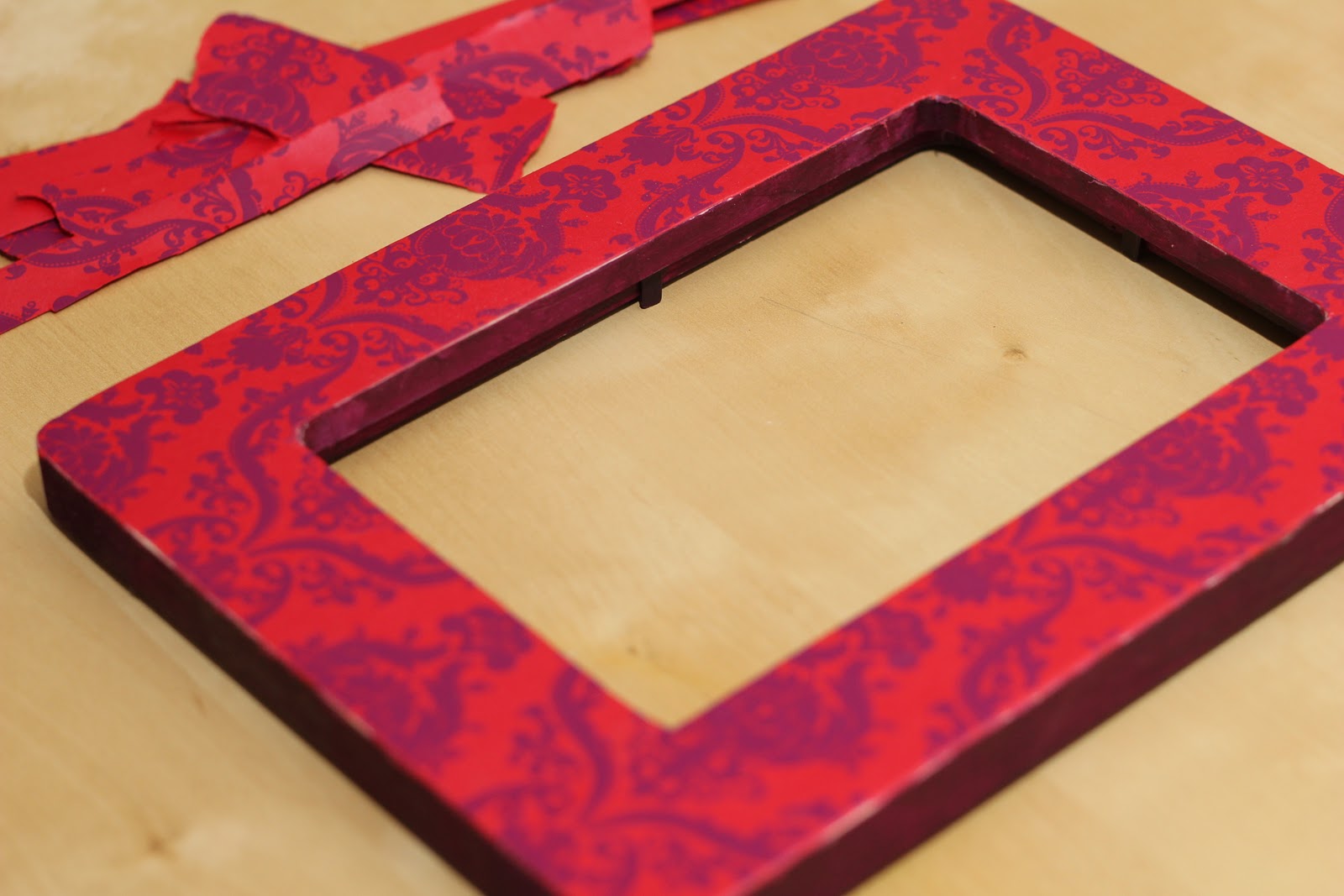 Dill Pickle Design: Decoupage Picture Frame Tutorial