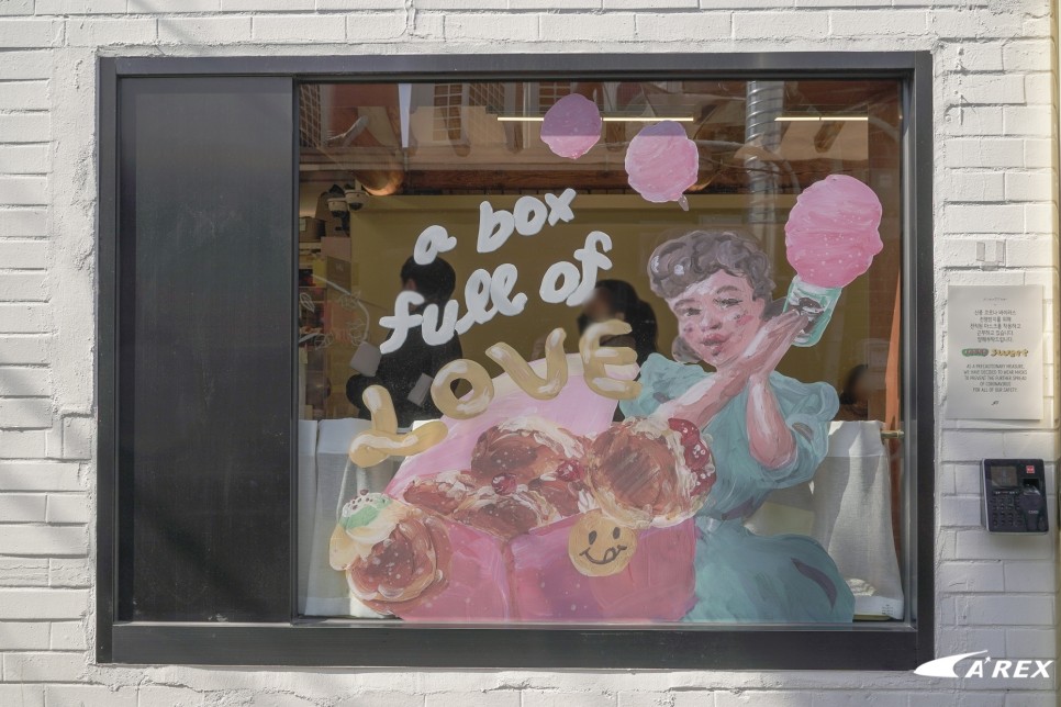 AREX: [Recommended Doughnuts in Seoul] Cafe Knotted and Awesome Donut Seoul