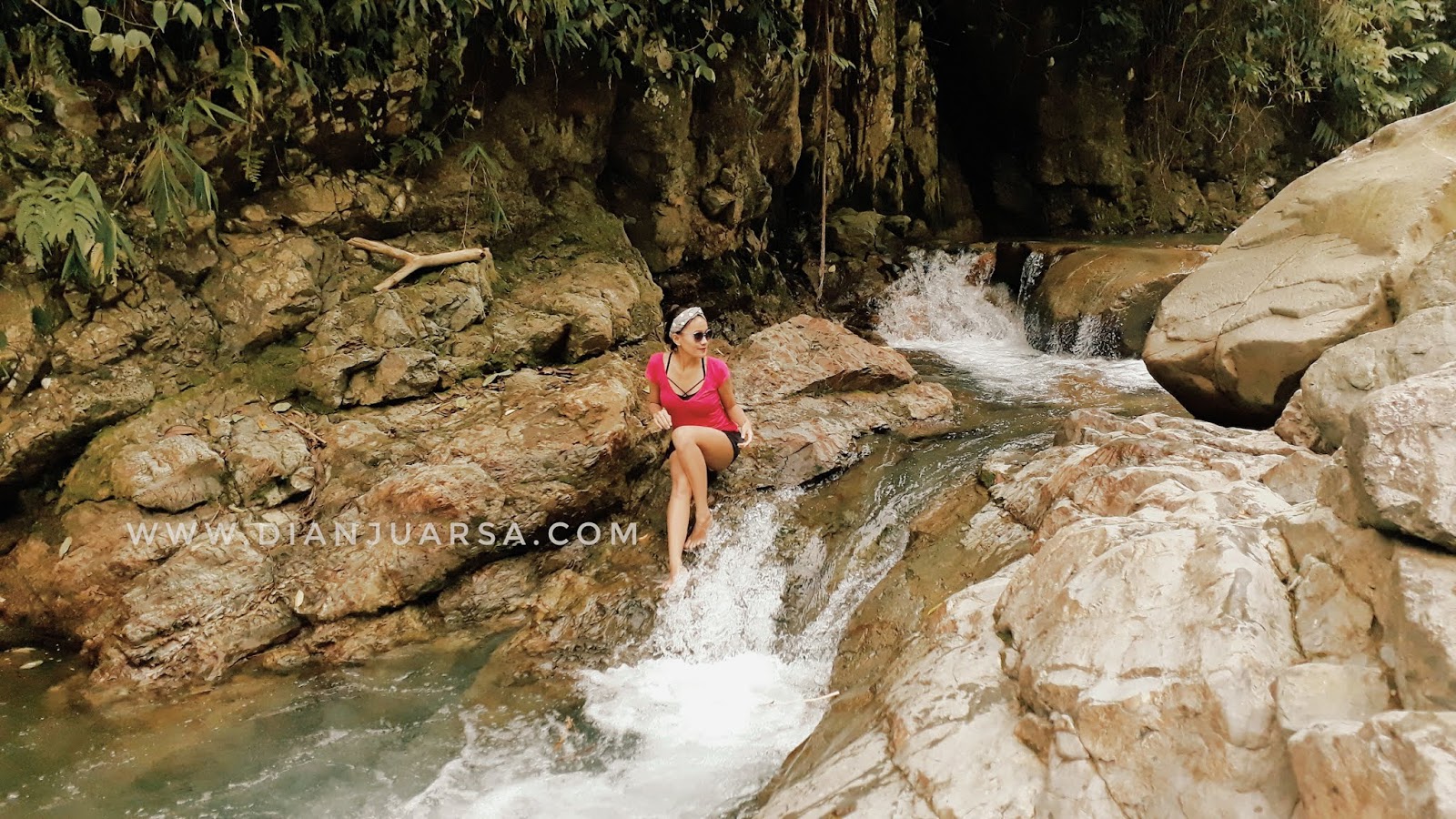 Rute menuju Leuwi Ciung harus melewati beberapa curug yang indah ...