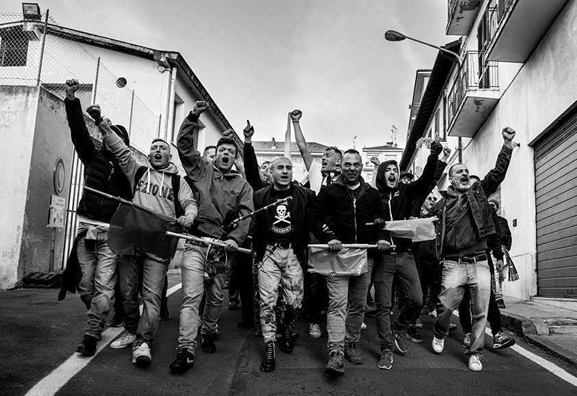 Hooligan vs Ultras vs Tifosi vs Mania, Mana yang paling keren ...