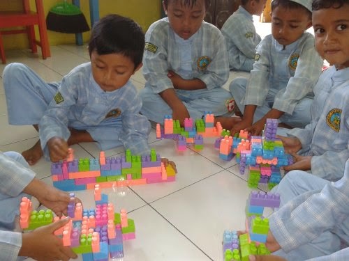 SENTRA BALOK - TK Al Umm Kembiritan