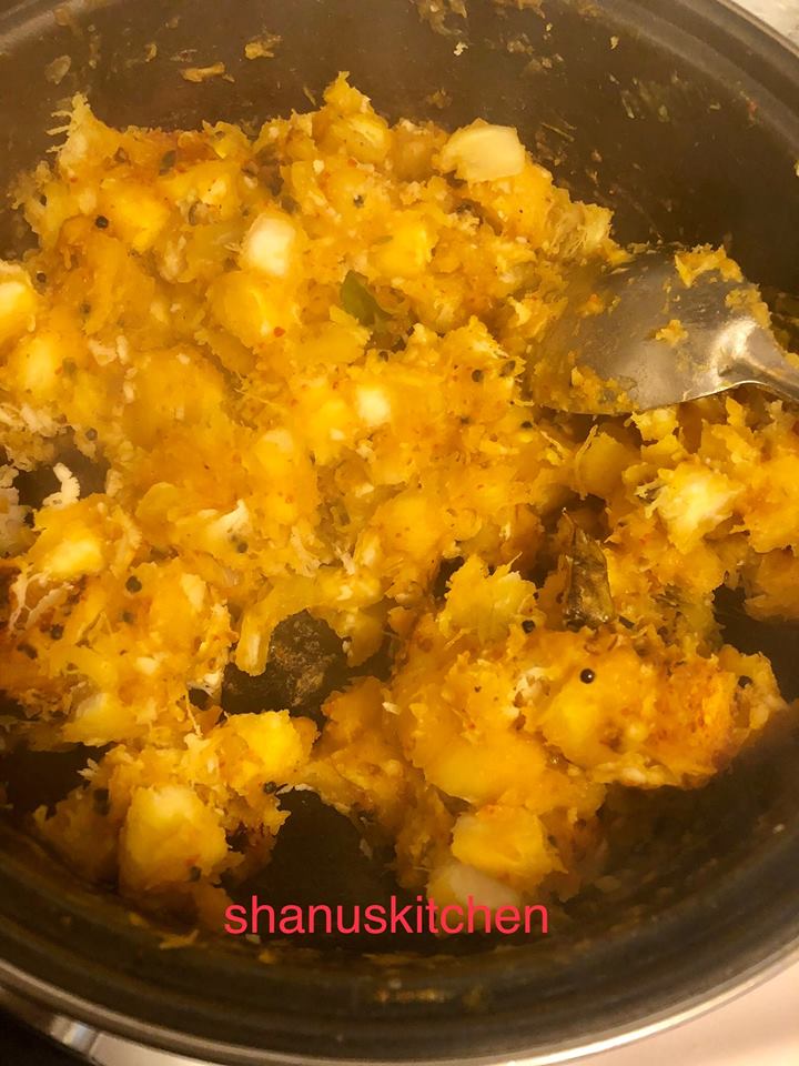 shanuskitchen: Roasted Cassava Curry