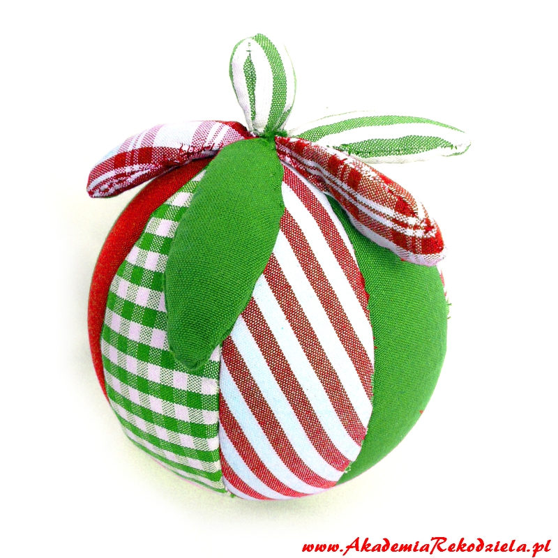 Akademia Rękodzieła BOCIAN: Jak ozdabiać bombki?