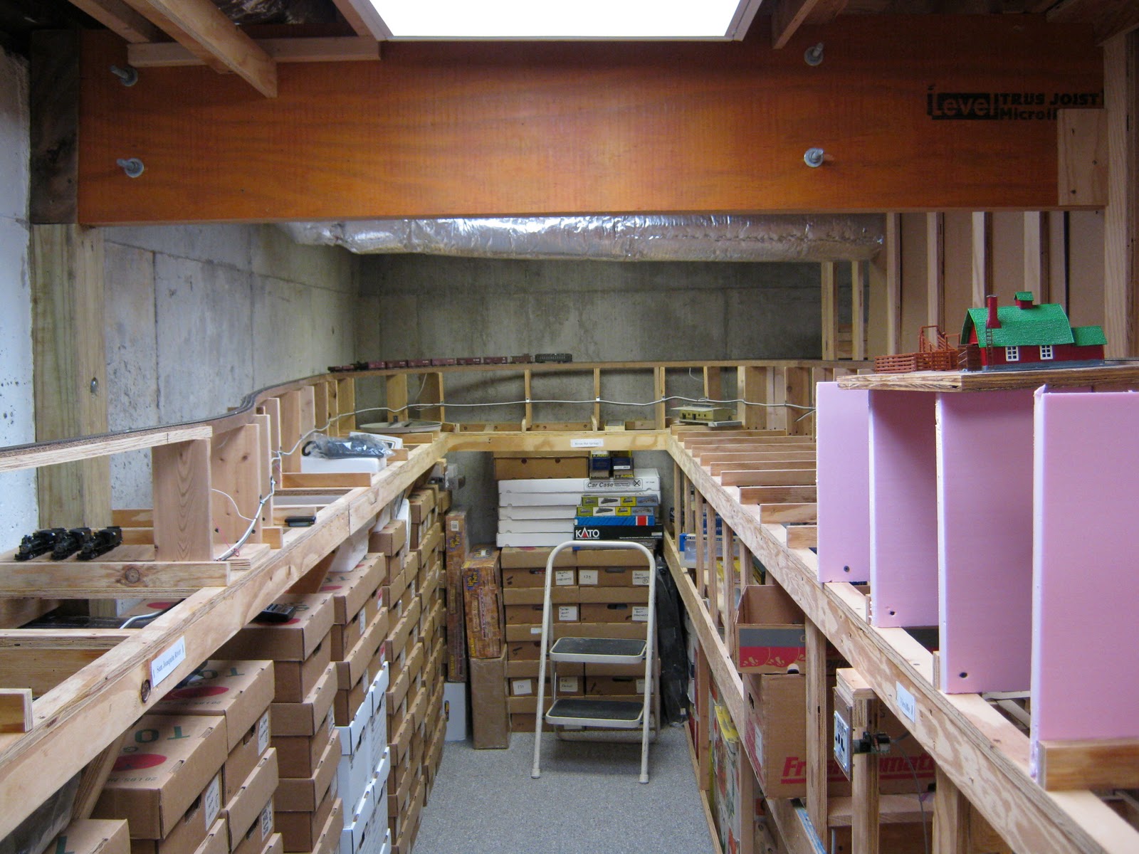 The Model Railroader's Notebook: The Willamette River Railway - Spline ...