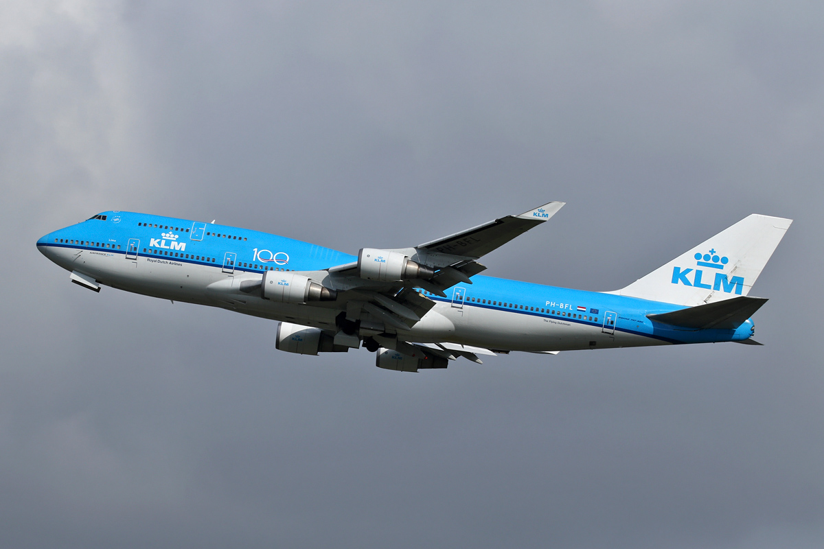 Eastwings: B-747-406 * KLM * 100 Year St. * old c/s * PH-BFL
