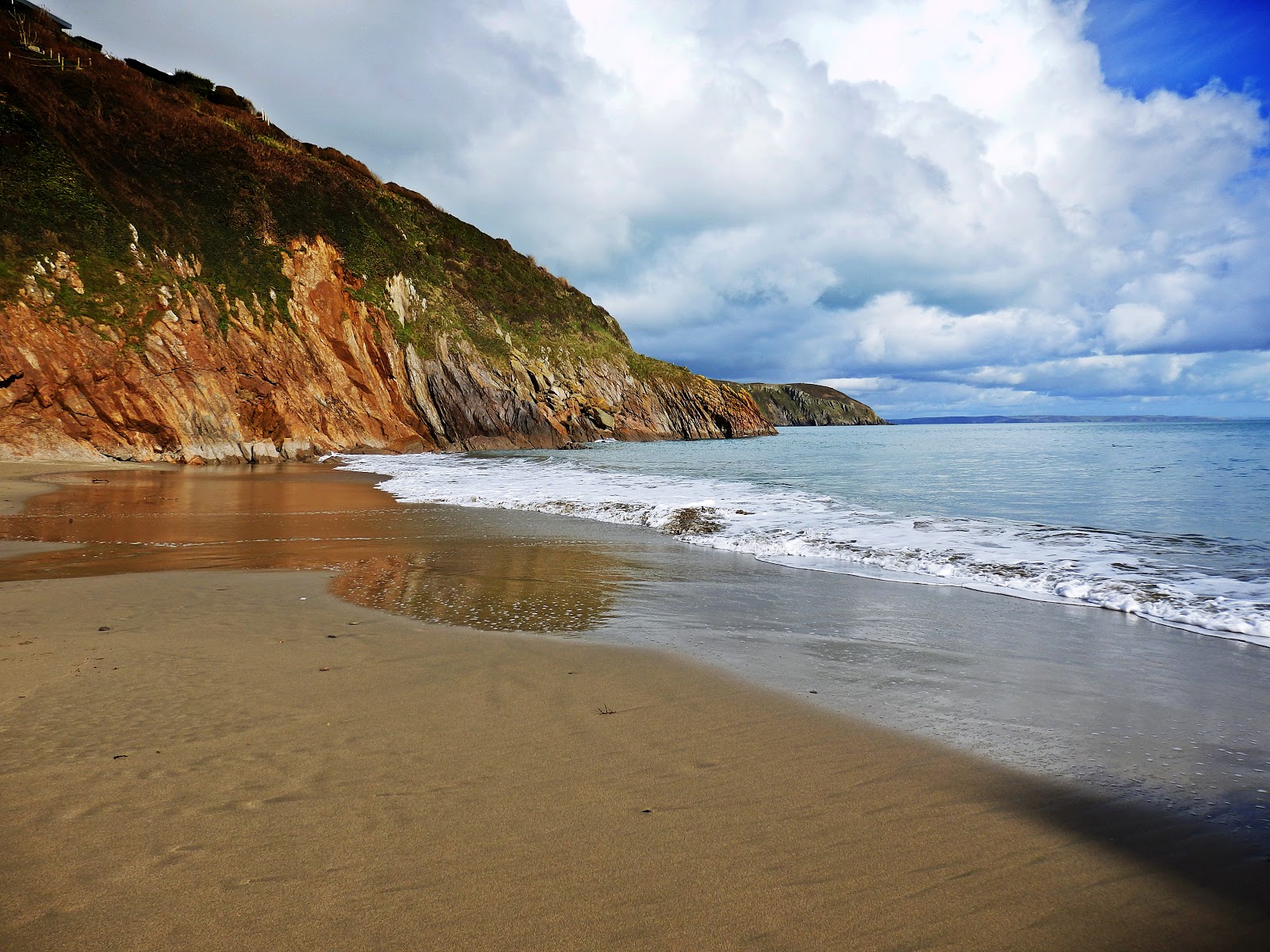 Mike's Cornwall: The Attractive Perhaver Beach Near Gorran Haven